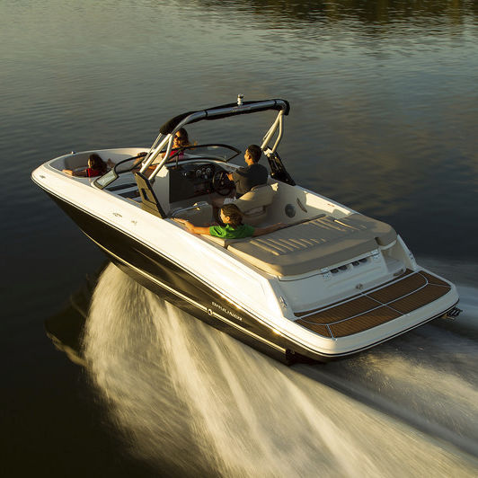 Runabout stern-drive - VR5 - Bayliner - hors-bord / à double console ...