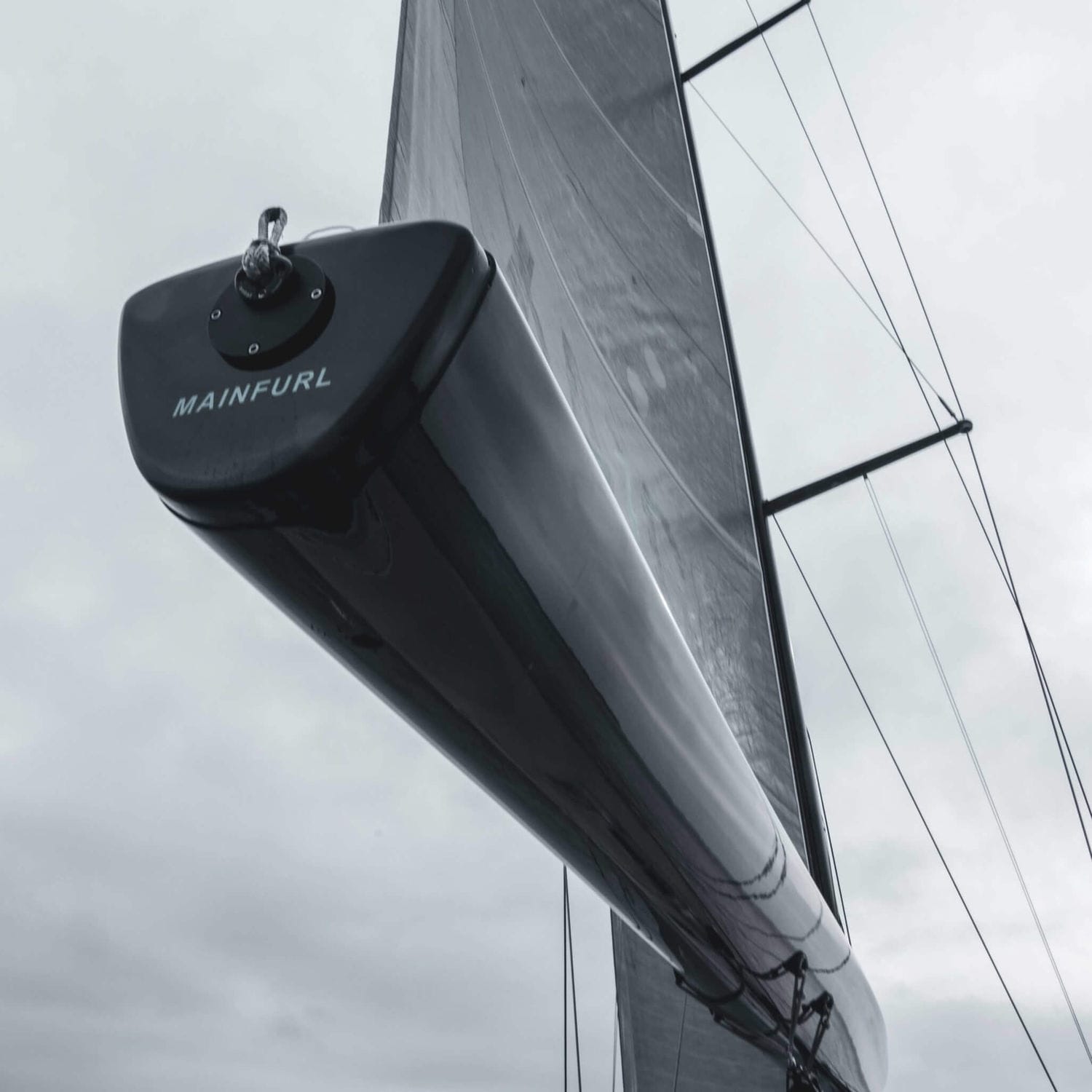 Bôme pour voilier - MAINFURL A/S - enrouleur / en carbone