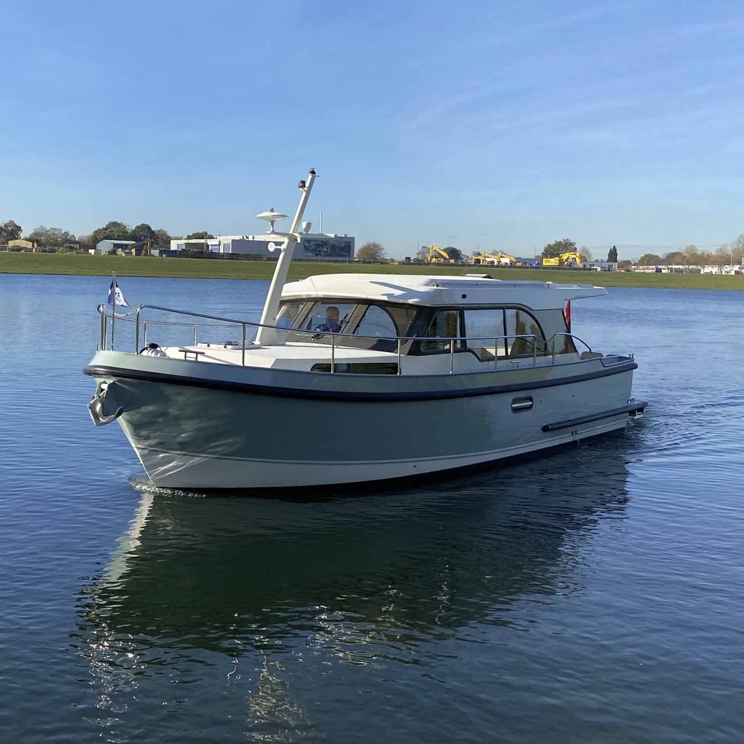 Vedette in-bord - 35 SL AC - Linssen Yachts B.V. - hard-top / à fly ...