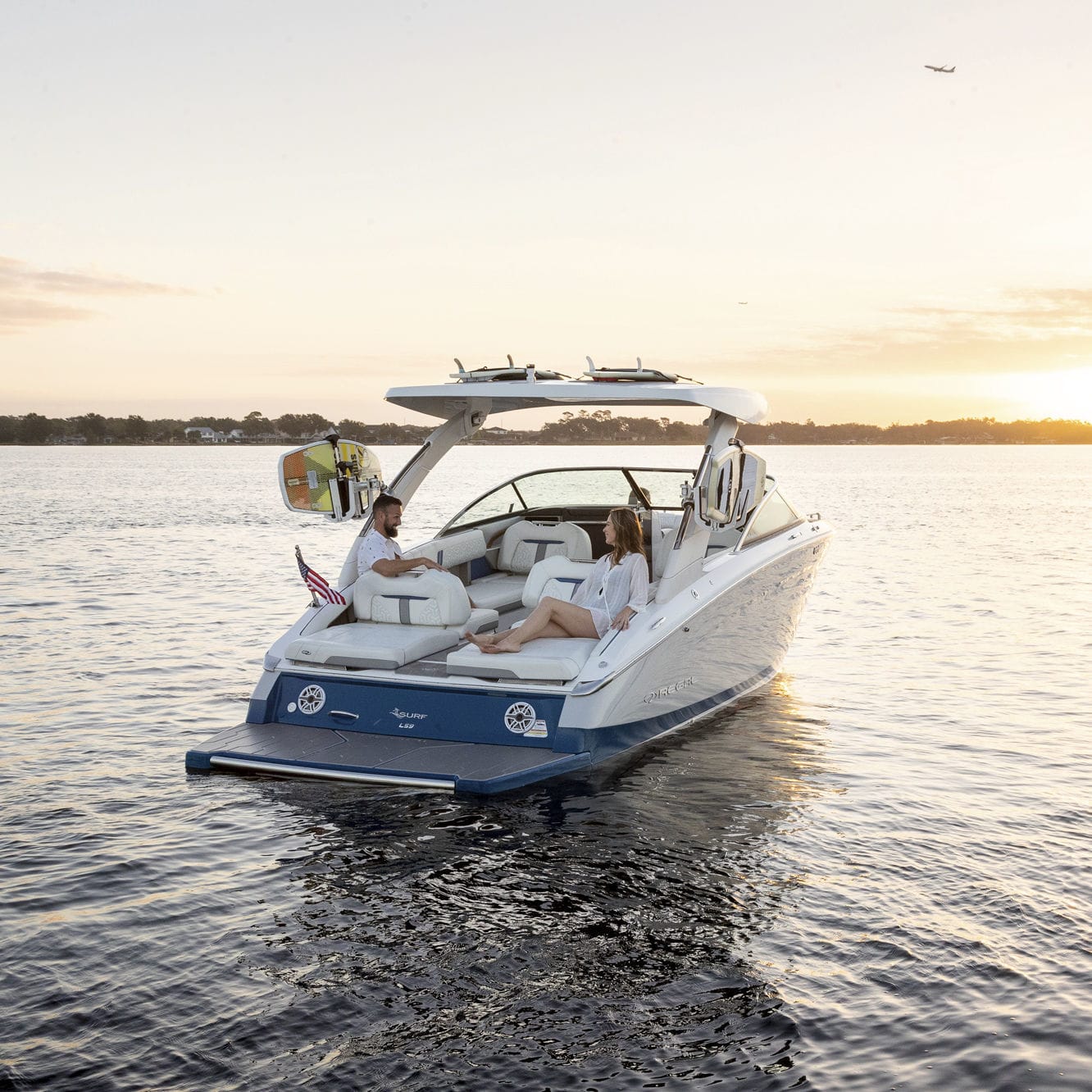 Runabout in-bord - LS9 - Regal - à double console / bow-rider / open