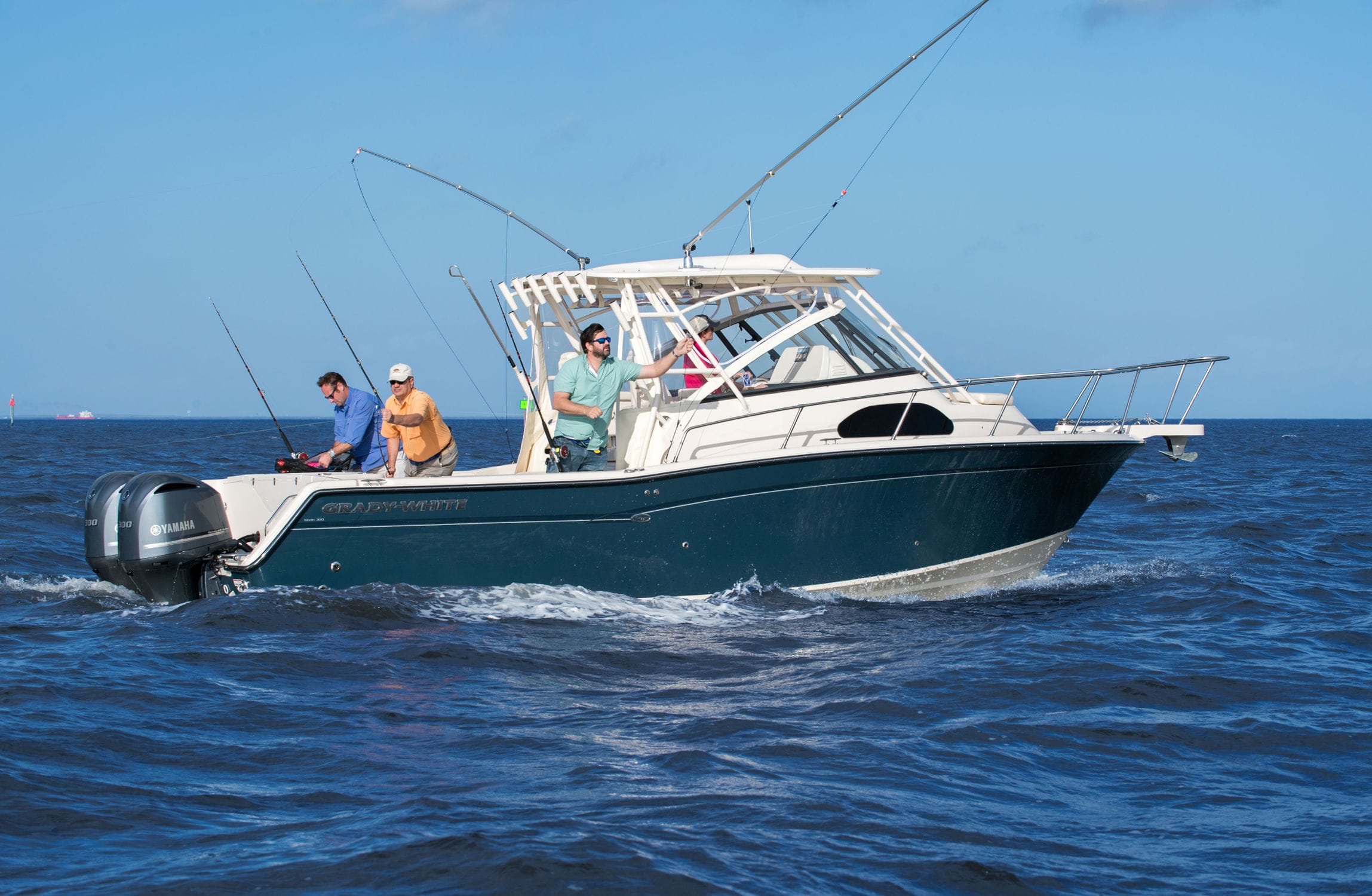 Walkaround hors-bord - Marlin 300 - Grady-White - bimoteur / de pêche ...