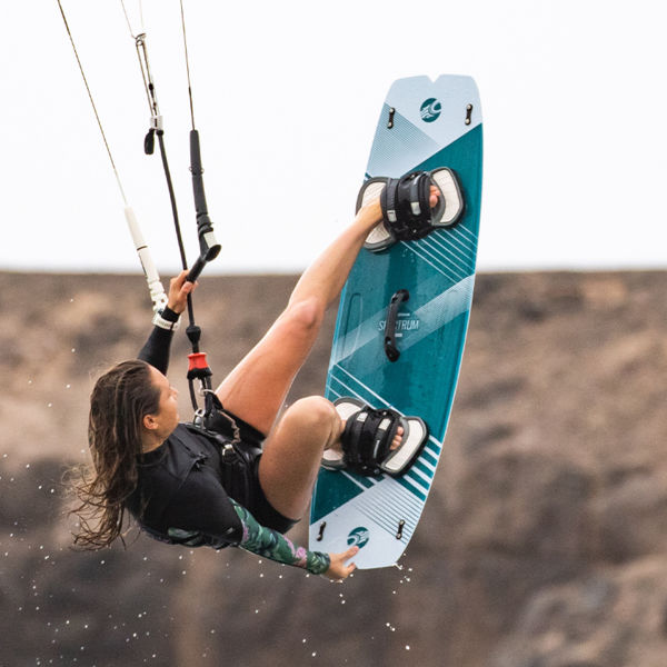 Planche de kitesurf twin-tips - SPECTRUM - Cabrinha Kites - de freeride ...