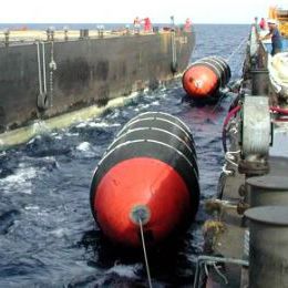 Défense pour port - Pneumatic fenders - Trelleborg Marine and ...