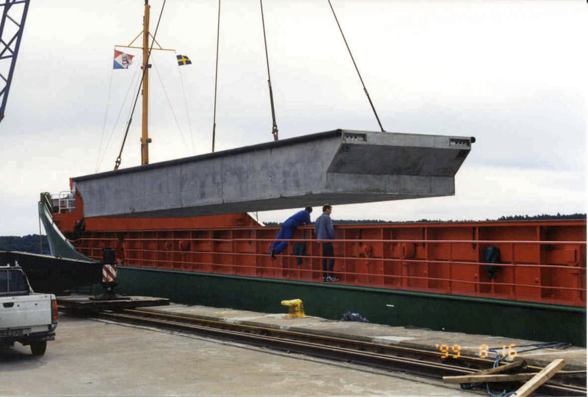 Ponton flottant / d'amarrage / pour marina / en béton - SF 1800 Series ...