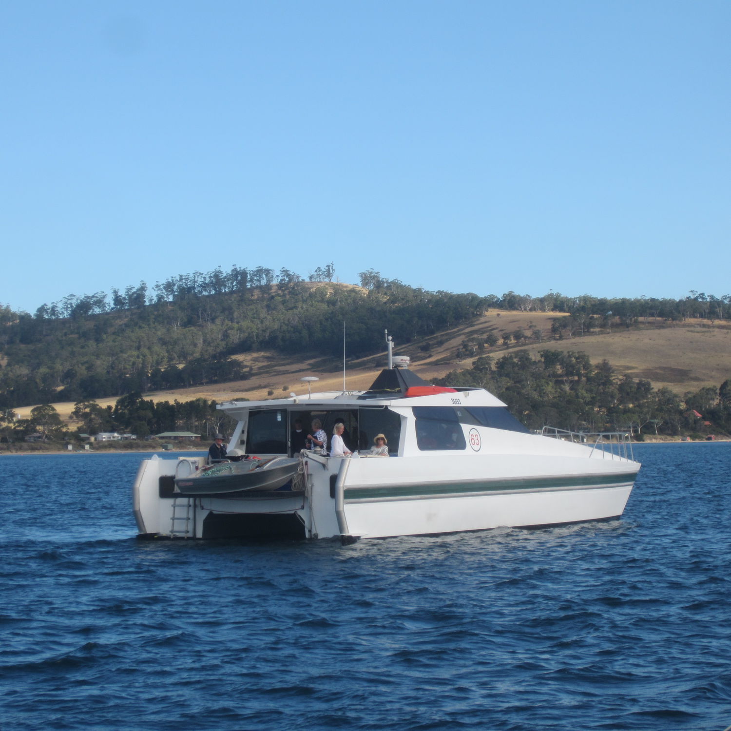 Motor-yacht catamaran - SIXTY THREE - INCAT - de charter / hard-top ...