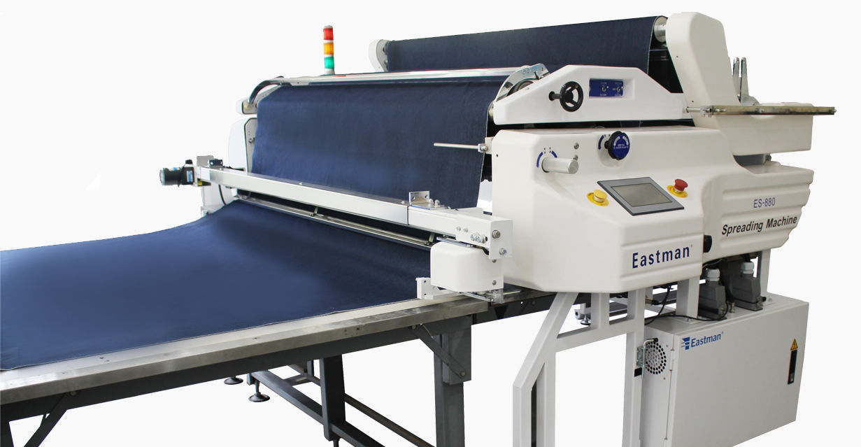 Matelasseur avec système de découpe - ES-980 series - Eastman Machine Company