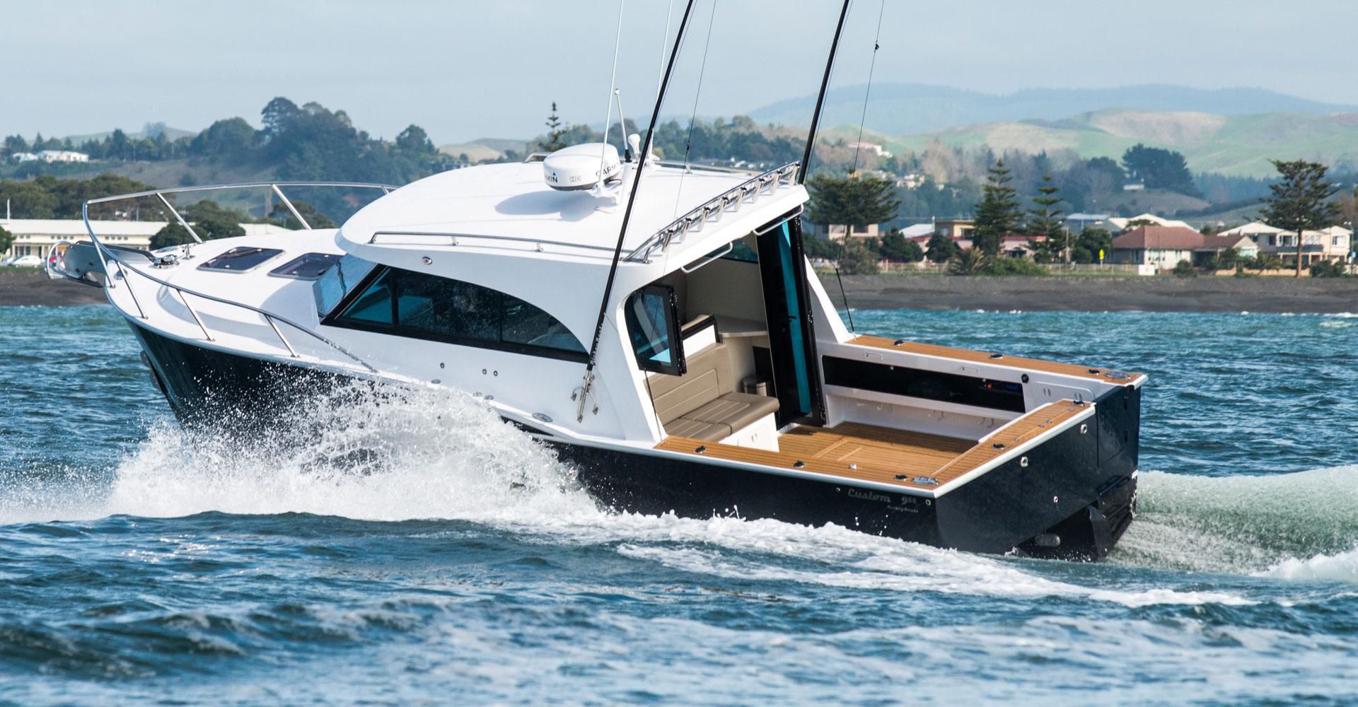 Vedette in-bord - CUSTOM 950 - Dickey Boats Limited - à fly fermé ...