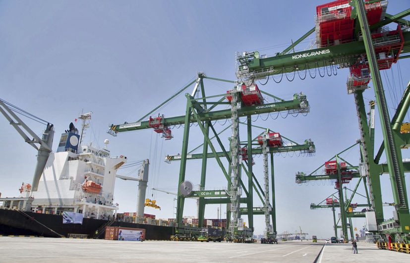 Portique à conteneurs Post-Panamax - STS - Konecranes - Vidéos