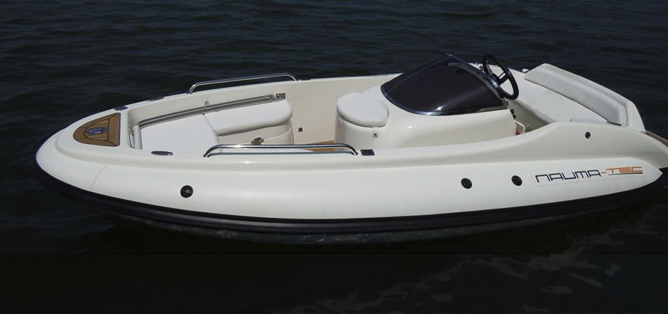 Bateau pneumatique hydrojet / semi-rigide / à console centrale / annexe ...