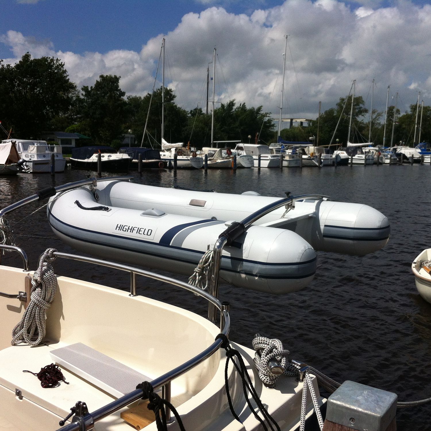 Bateau pneumatique hors-bord / semi-rigide / en aluminium / annexe pour ...