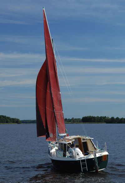 Monocoque / de croisière / à cockpit fermé / 4 couchages - 660 - HABER ...