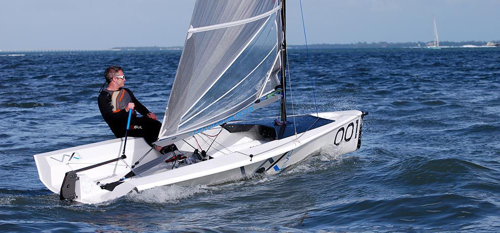 Dériveur solitaire - VX EVO - Bennett Yachting - de régate
