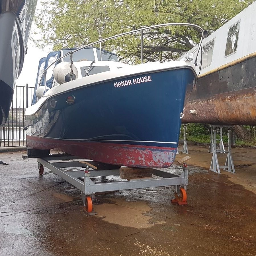 Ber de bateau à moteur - SE Sella per barca a motore Ton. 7 - Naval Tecno Sud - mobile / charge ...