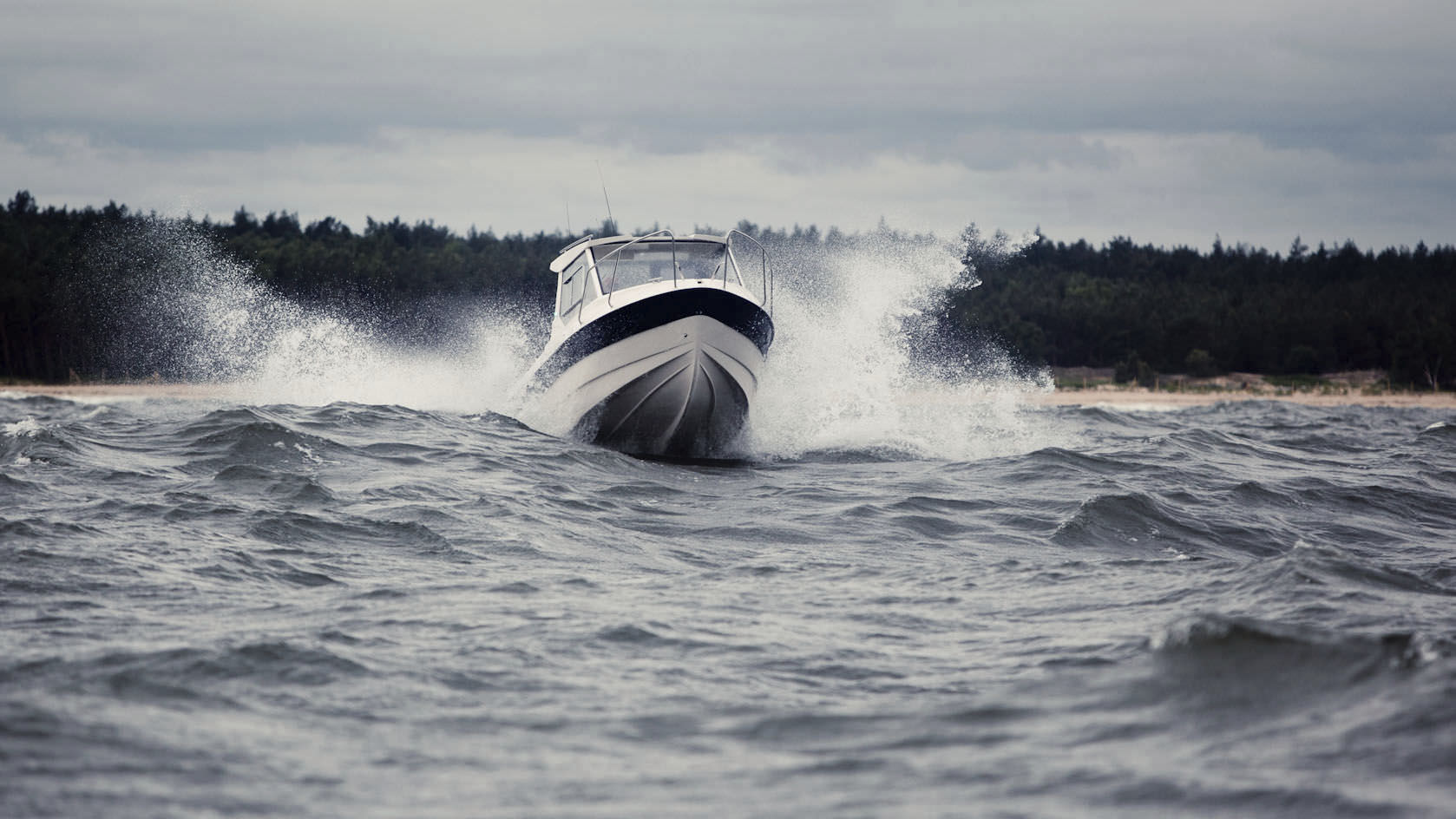 Cabin-cruiser hors-bord - Tuna 665 PilotHouse - Admiral Boats S.A ...