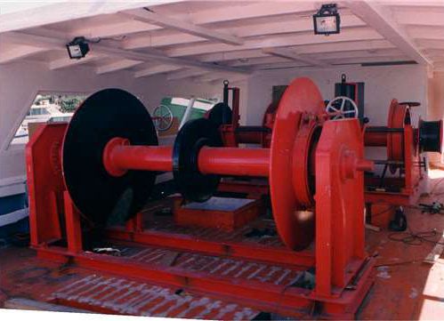 Treuil pour navire de pêche / de palangre / à entraînement hydraulique ...