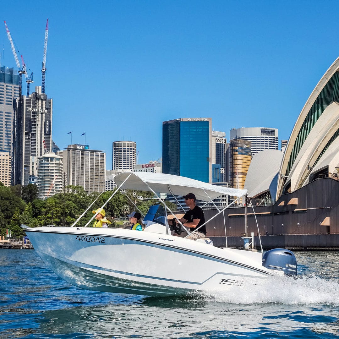 Coque open hors-bord - 165cc - Compass Boats - à console centrale ...