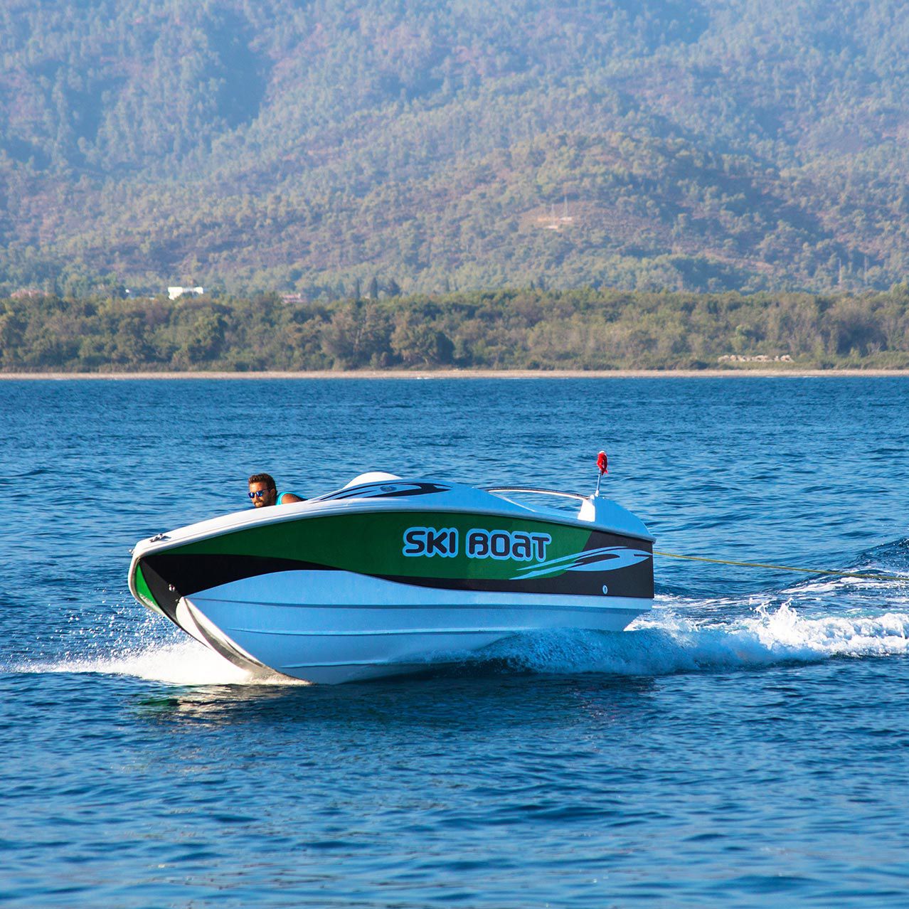 Runabout hors-bord - 19 - MERCAN YACHTING - à double console / bow ...