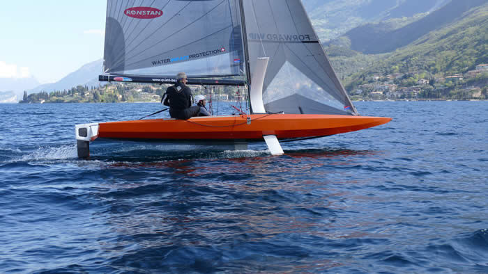 Monocoque / de course / cockpit ouvert / à foil - Q23 - Quant Boats