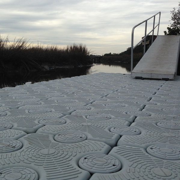 Ponton flottant - Floating Docks - Dock Blocks - modulable / d'amarrage ...