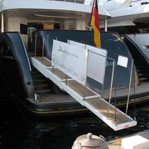 Passerelle pour yacht / télescopique / escamotable / pivotante ...