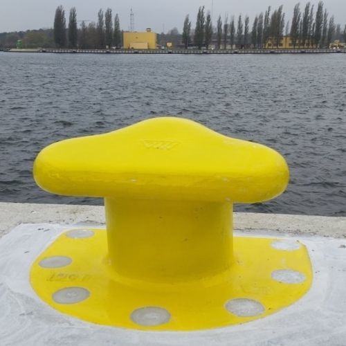 Bitte d'amarrage pour terminal portuaire - Tee - Trelleborg Marine and ...