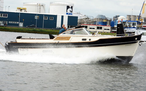Cabin-cruiser in-bord - NPB 30 - Neil Marine (Pvt) Ltd - 1 cabine ...
