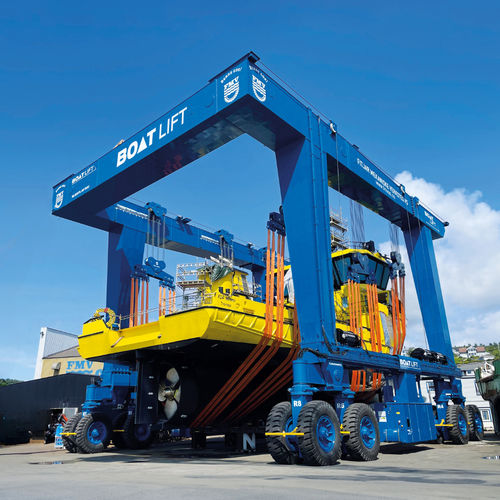 Travel lift contrôlé à distance - BL820TL-90°DSC - BOAT LIFT - pour ...