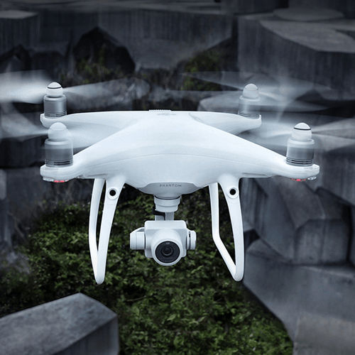 Drone quadricoptère - PHANTOM 4 ADVANCED - DJI-Innovations Company ...